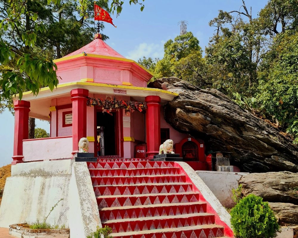 Kasar Devi Mandir Almora, Uttarakhand – History, Significance, Timings ...